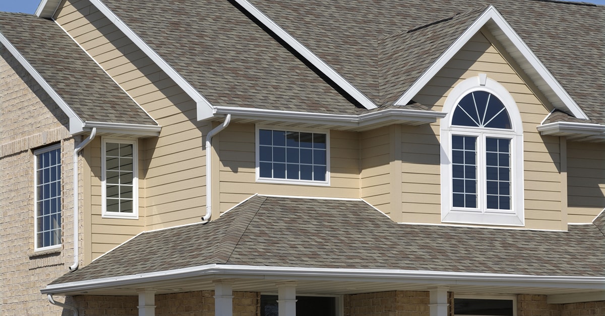 DIY Guide: How to Cut and Install Vinyl Siding | RONA