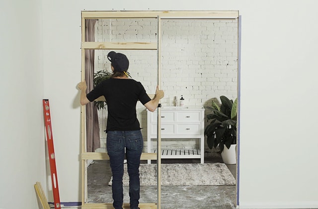 Comment installer une porte escamotable | RONA