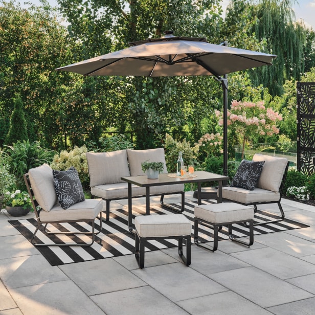 BBQs & Outdoor Cooking – Charcoal Grills, Smoke BBQs, Propane BBQs & More